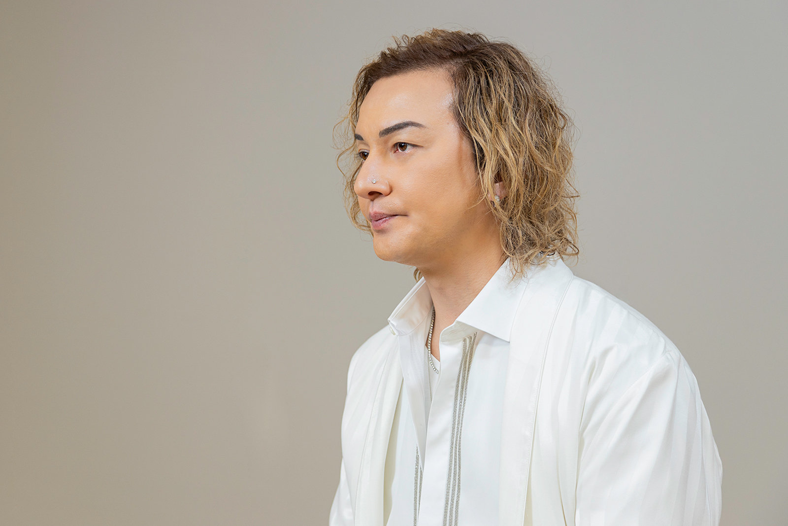 【ISSA】ソロアルバム『I SING』いろんなものをそぎ落としたら、やっぱり歌が残った | Now on avex！ | エイベックス・ポータル