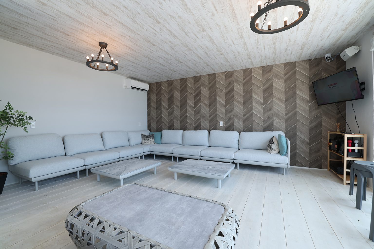 【avex beach paradise】夏本番！涼しくビーチが一望できるVVIP個室は、まさに天国！ | コラム | エイベックス・ポータル